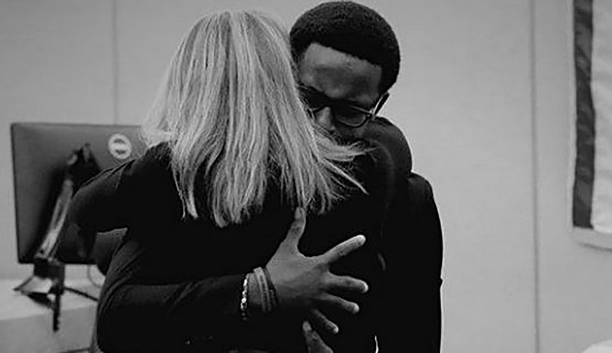 Police give Brandt Jean an award for forgiving Dallas cop's murder of ...