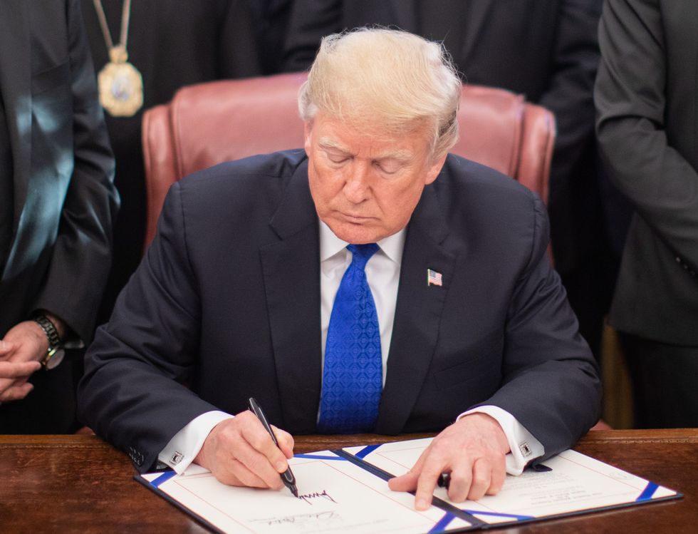 Conservative writer details how opposition to Trump is 'hardening ...