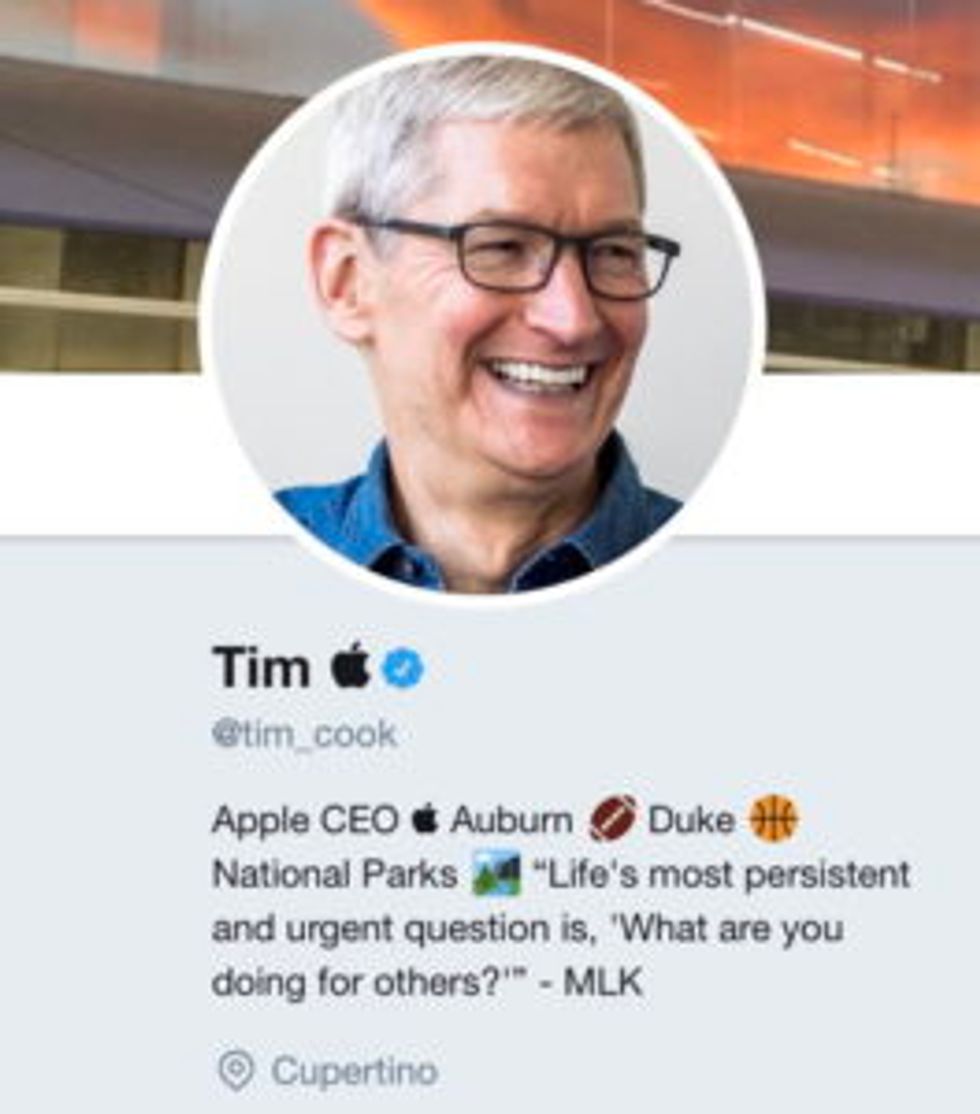 Apple CEO Tim Cook quietly mocks Trump after the president ...